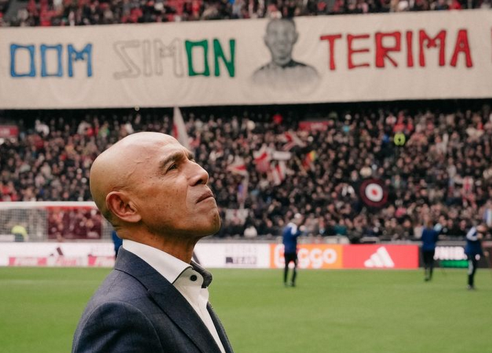 Simon Tahamata, Sepak Bola, dan Generasi Kedua Orang-orang Maluku di ...