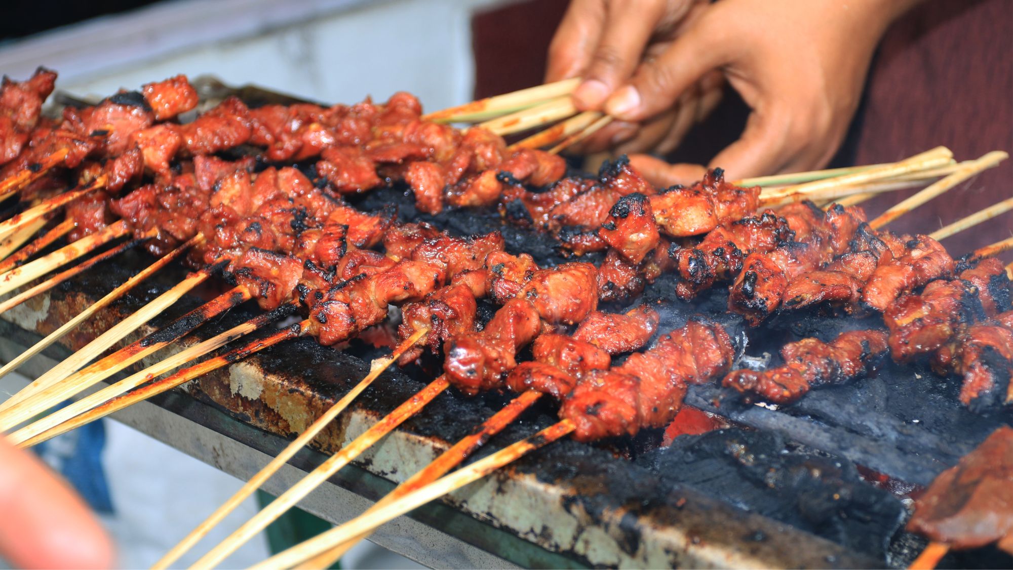 Begini Cara Bikin Sate Kambing Bebas Bau 'Prengus' - Berita dan Opini ...